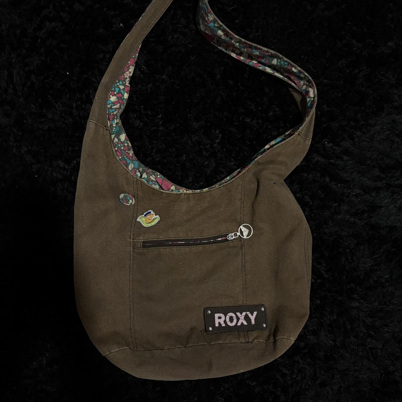 Super cute y2k Roxy messenger bag Flaws shown in the... | Depop