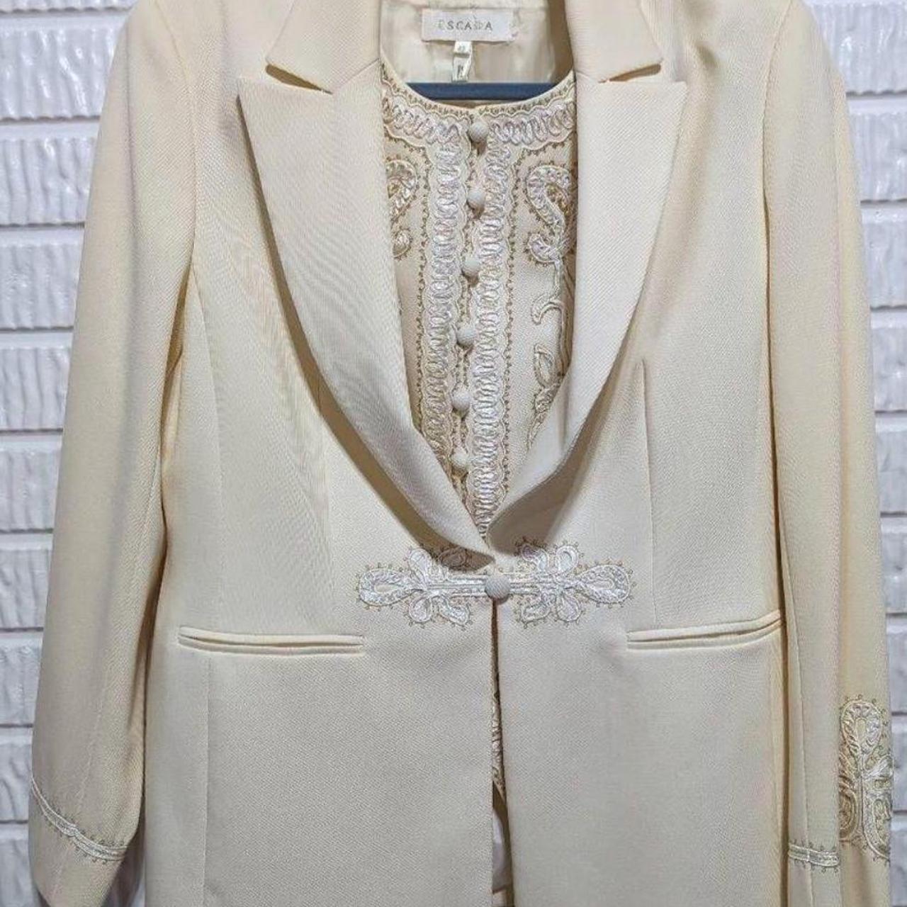 Escada Women's Cream Wool Braid & Bed Trimmed Vest... - Depop