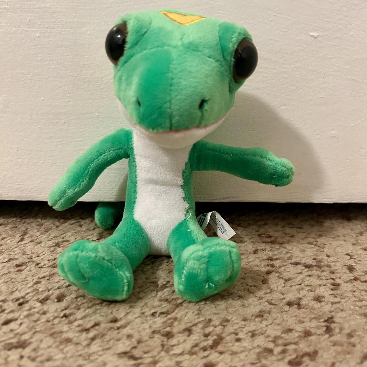 Geico green and white gecko lizard plushie 🦎 -... | Depop