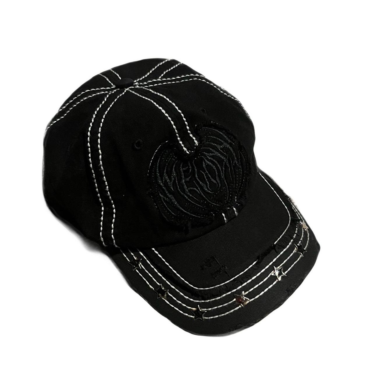 ec melodi hat fits a little small - Depop