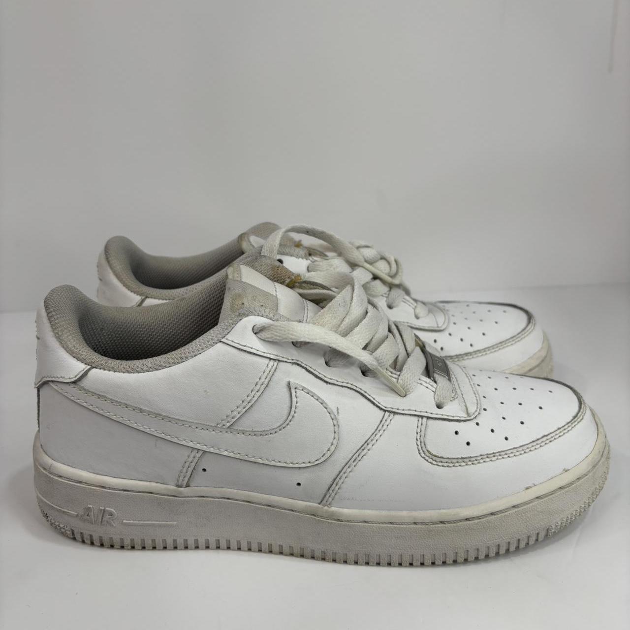 Nike Air Force 1 LE Youth 7Y Womens 8.5 Triple White... | Depop
