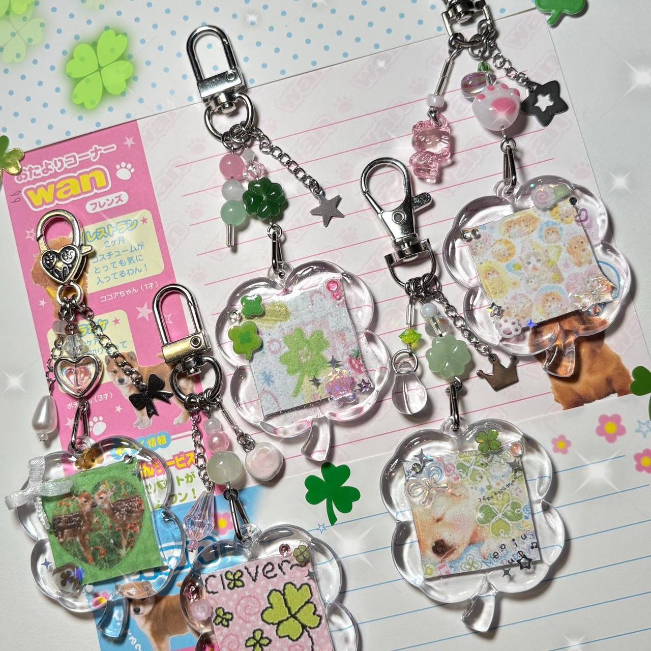 🍀 ℒ𝓊𝒸𝓀𝓎 𝒞𝓁ℴ𝓋ℯ𝓇 𝒦ℯ𝓎𝒸𝒽𝒶𝒾𝓃𝓈 .☘︎ ݁˖ 𝒄𝒖𝒕𝒆 𝒌𝒆𝒚𝒄𝒉𝒂𝒊𝒏𝒔 𝒎𝒂𝒅𝒆... | Depop