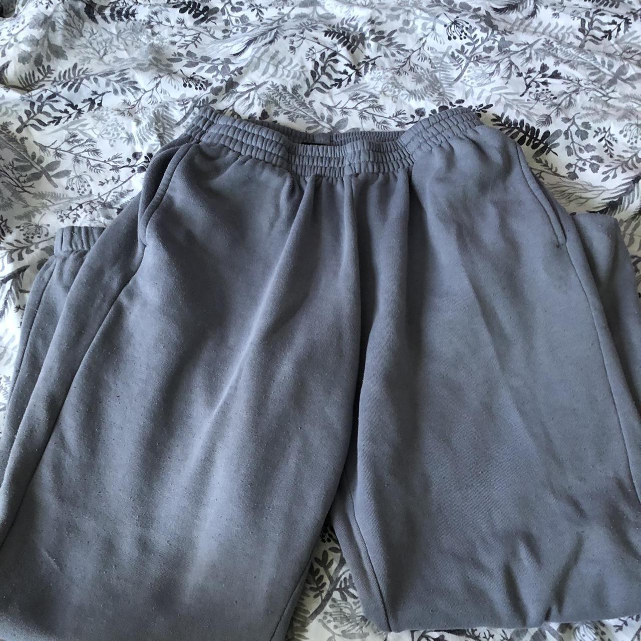 Grey sweatpants with a relaxed fit #loungewear | Depop