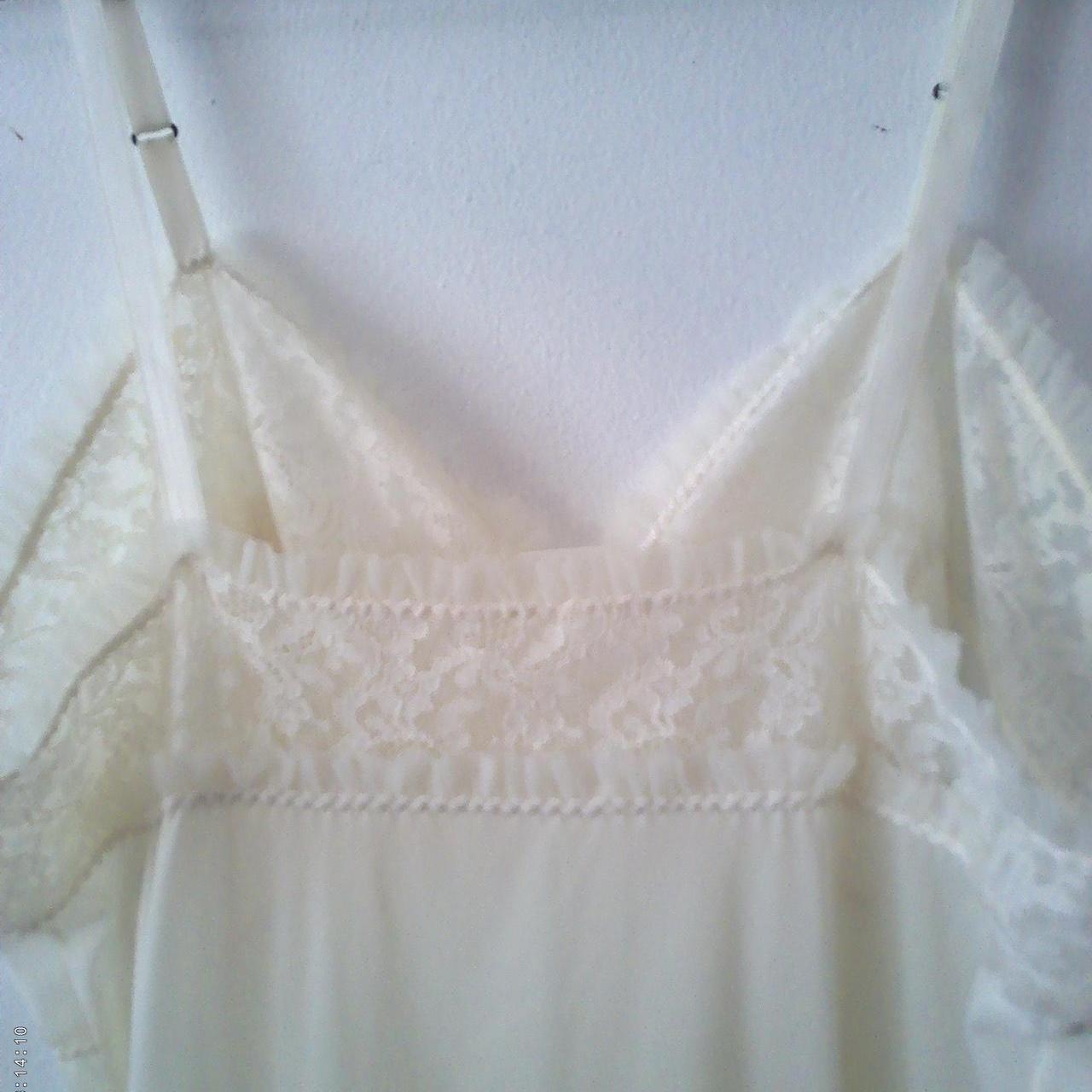 Vintage 50s-60s Kayser Bondor white/cream structured... | Depop
