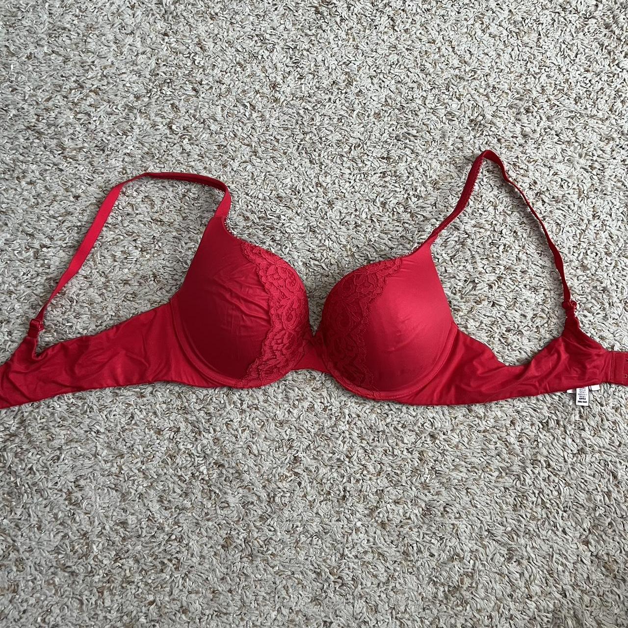 Comfortable yet scandalous red Victoria secret bra ️🤭 - Depop