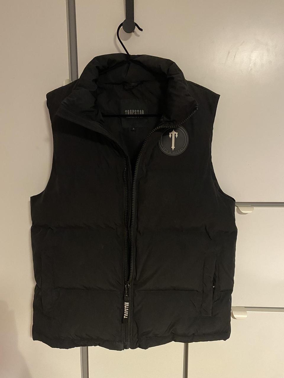 Trapstar Old season Irongate gilet Size S Black... - Depop