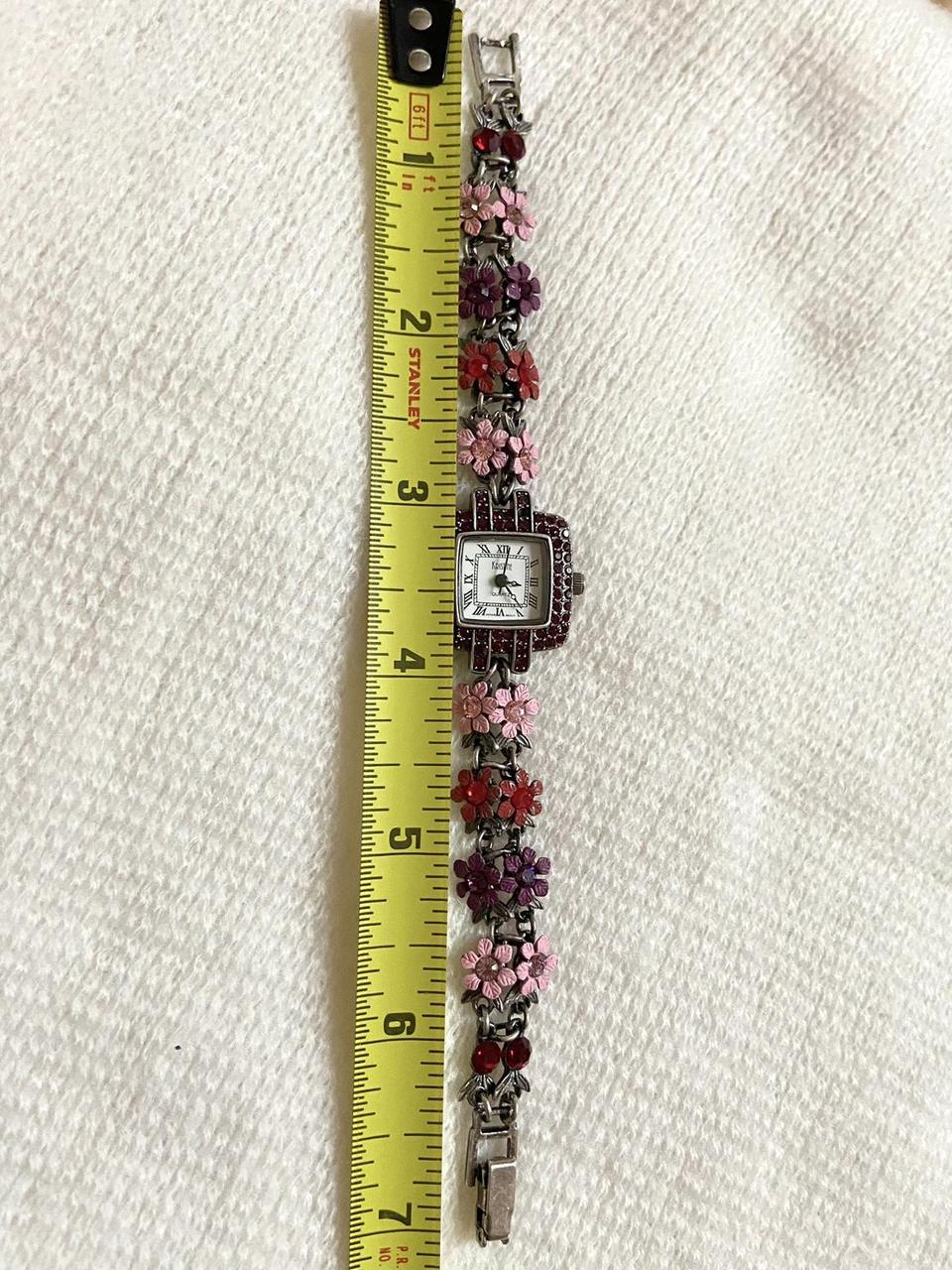 Vintage flower watch 🌸🌺 This silver tone watch has... - Depop