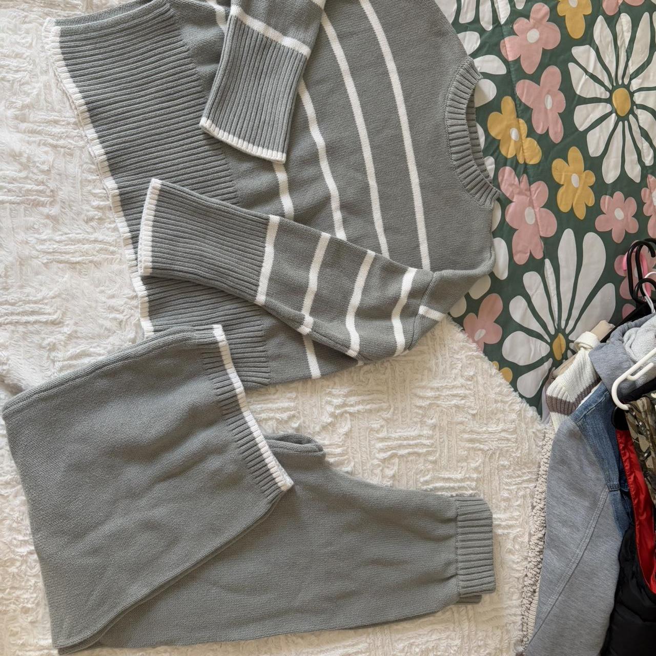 Matching Lounge Set , both pieces size small | Depop