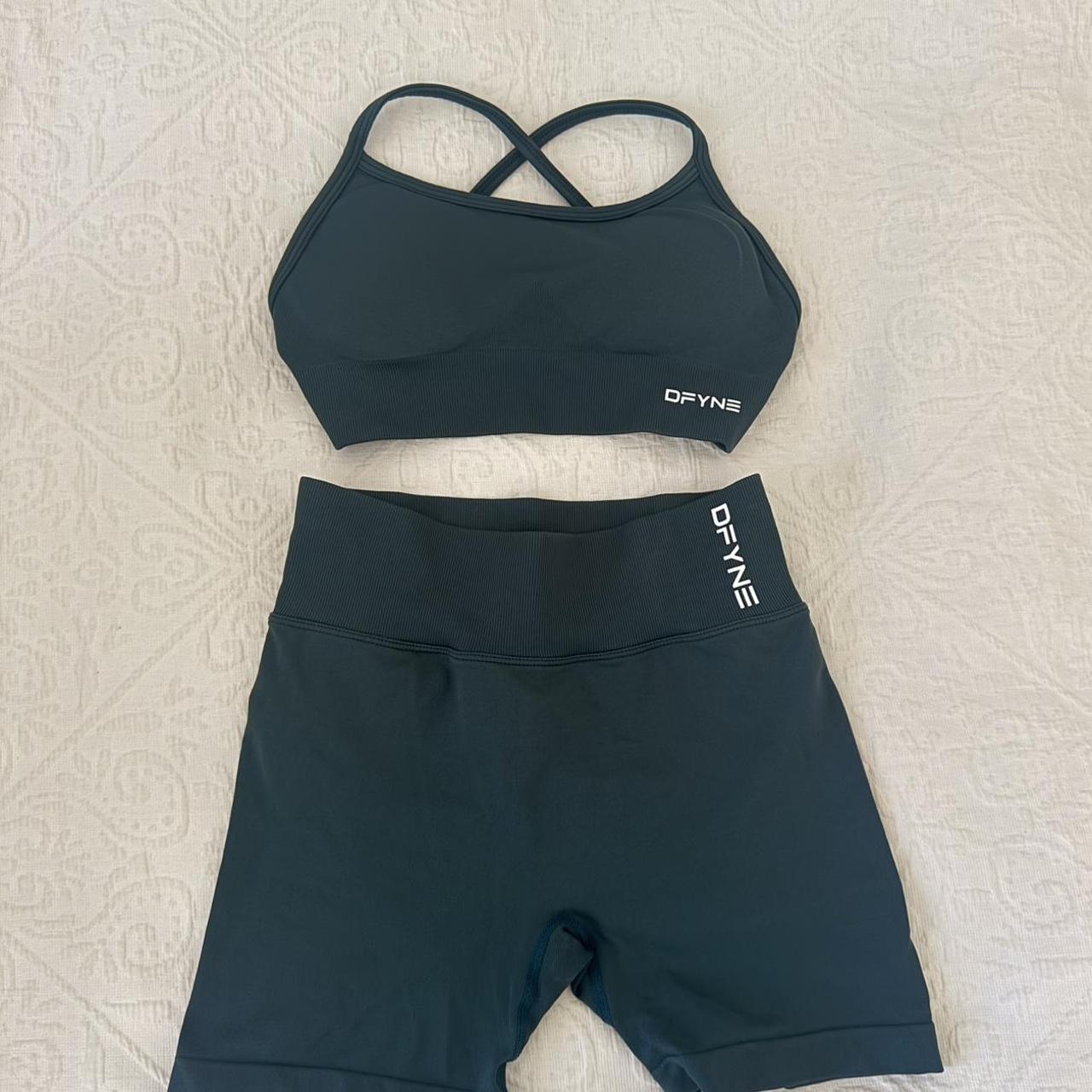 Dfyne dynamic set Satin green Size XS | Depop