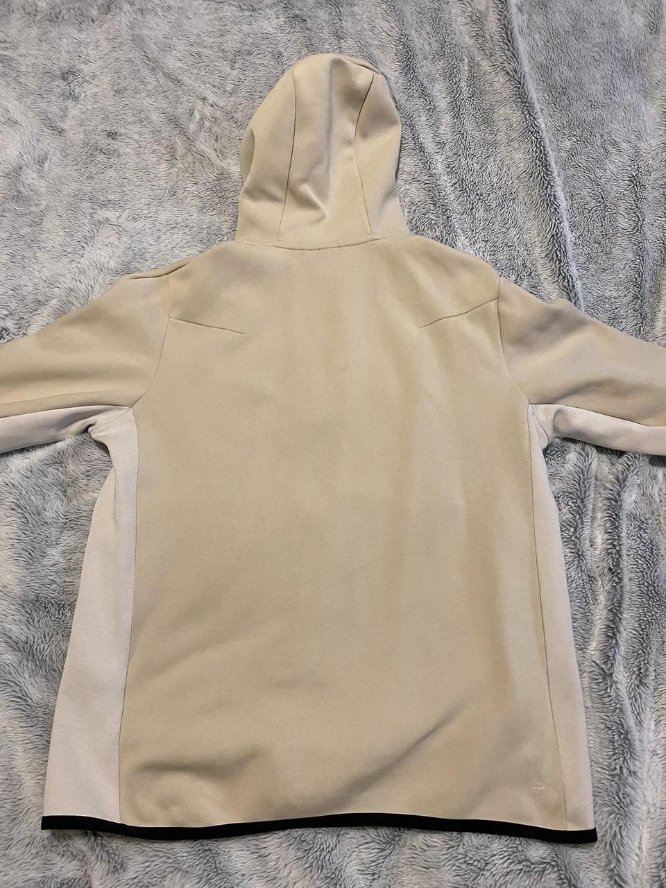 Nike tech fleece, size medium, 8.5/10 condition,... - Depop