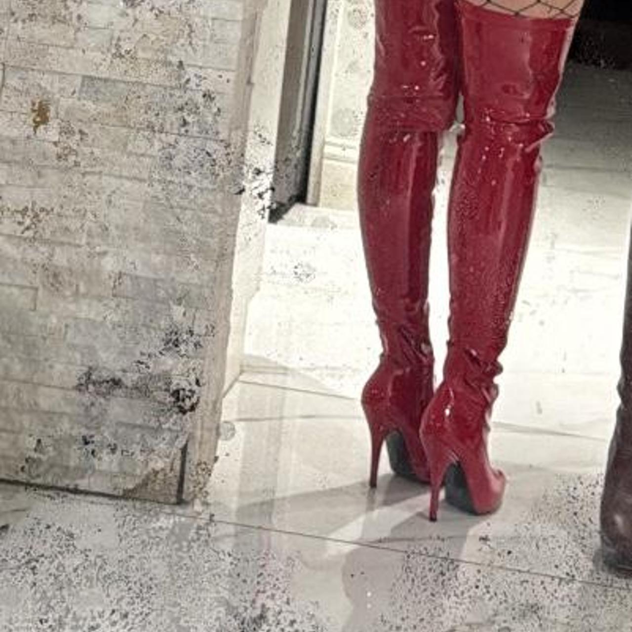 Red patent leather over the knee boots súper comfty... | Depop