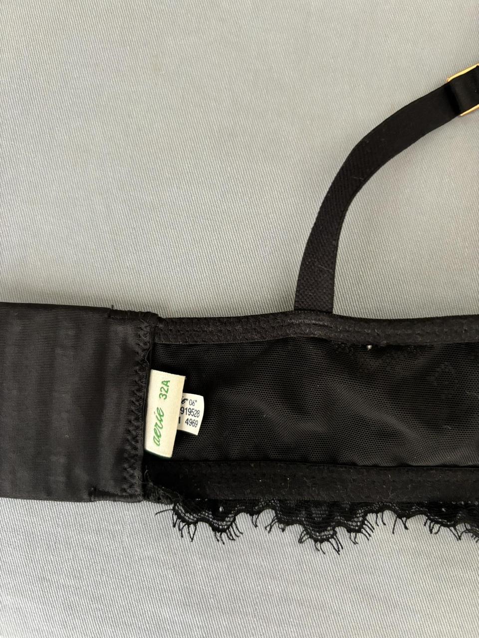 32A black lacy aerie bra - (but it also fit my... - Depop
