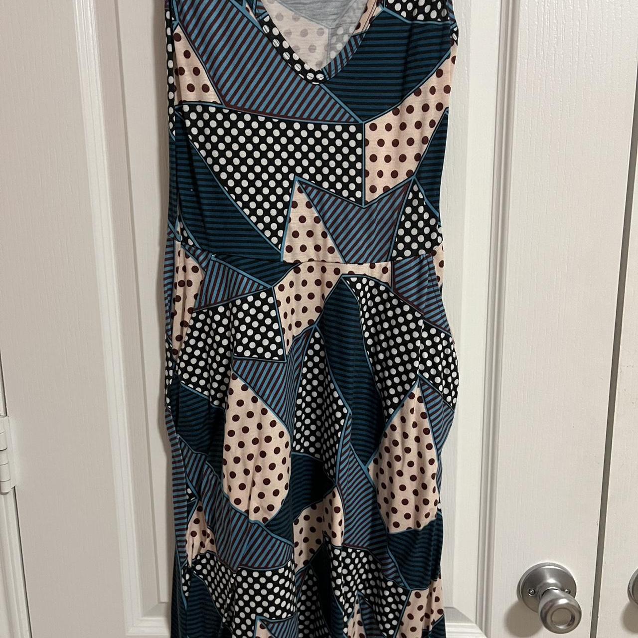 Teal Fun Patterned Dress 🌸 includes pockets! 🌸 knee... | Depop