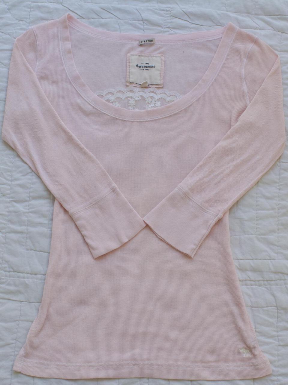 Rare Abercrombie & Fitch baby pink 3/4 sleeve fitted... - Depop
