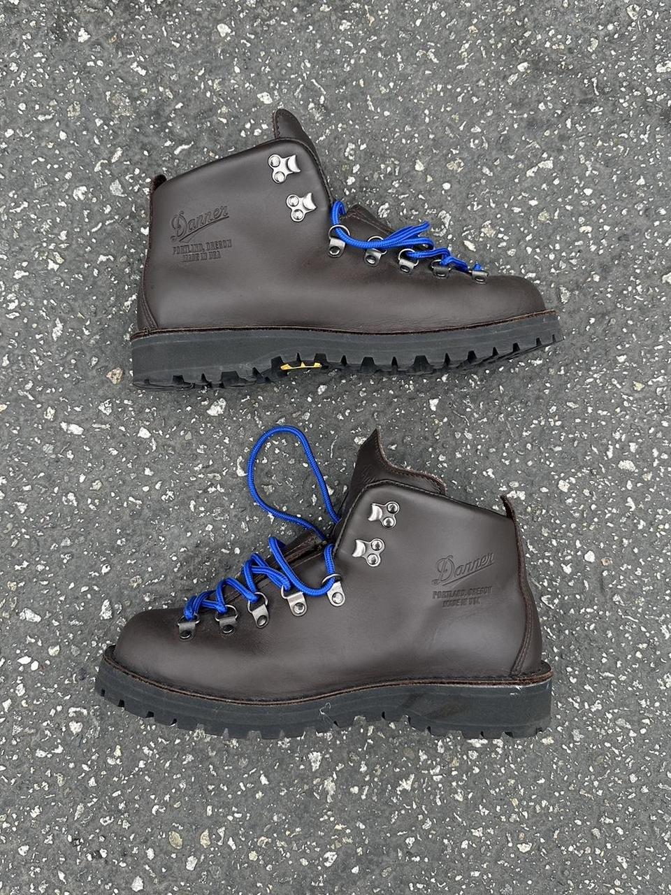 Danner mountain light 2 Size 8 Lightly used... - Depop