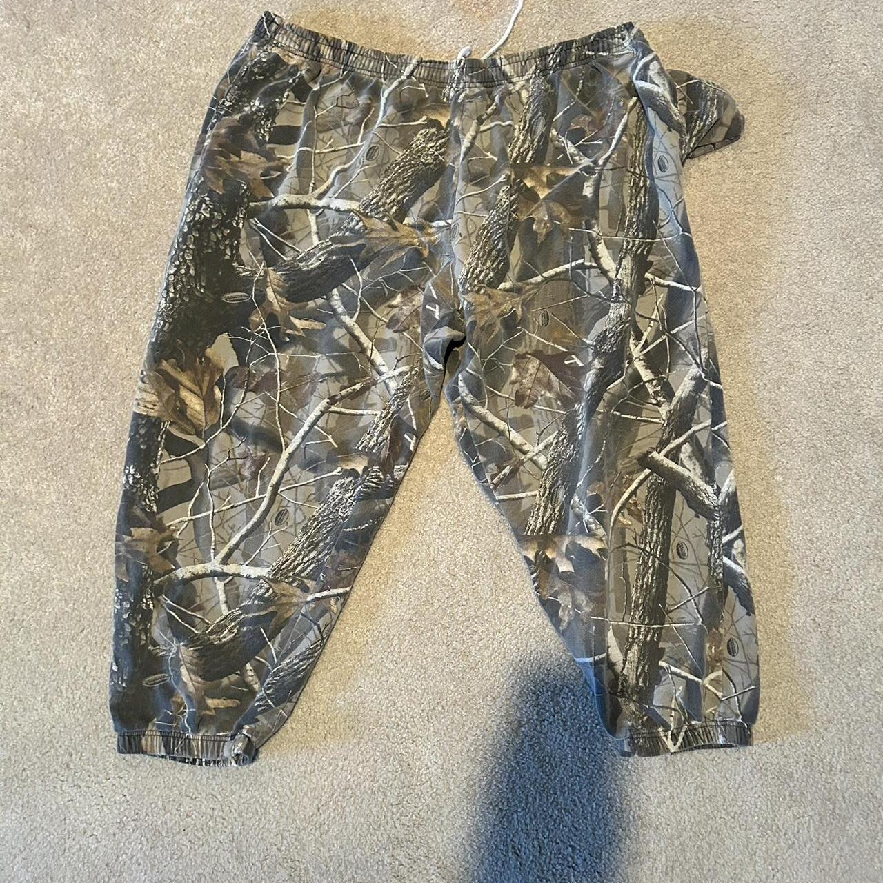 Vintage realtree camo sweatpants Very big waist... - Depop