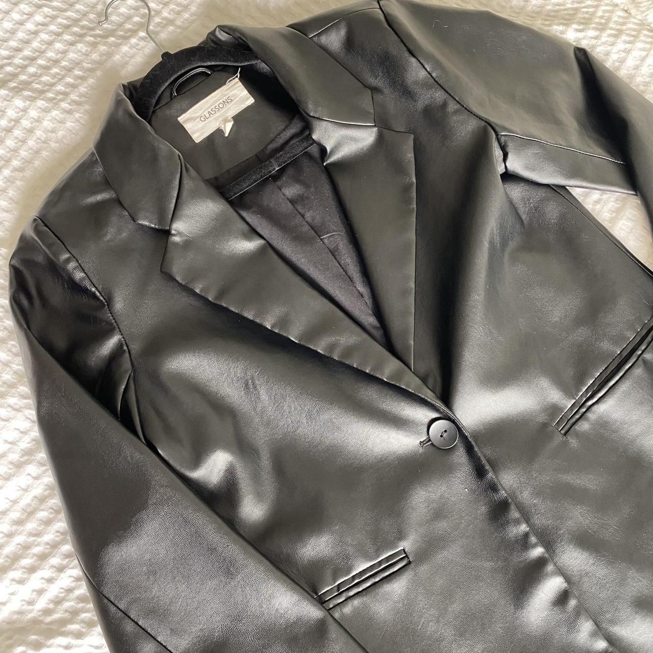 Glassons Jacket Thrifted Great condition except for... | Depop