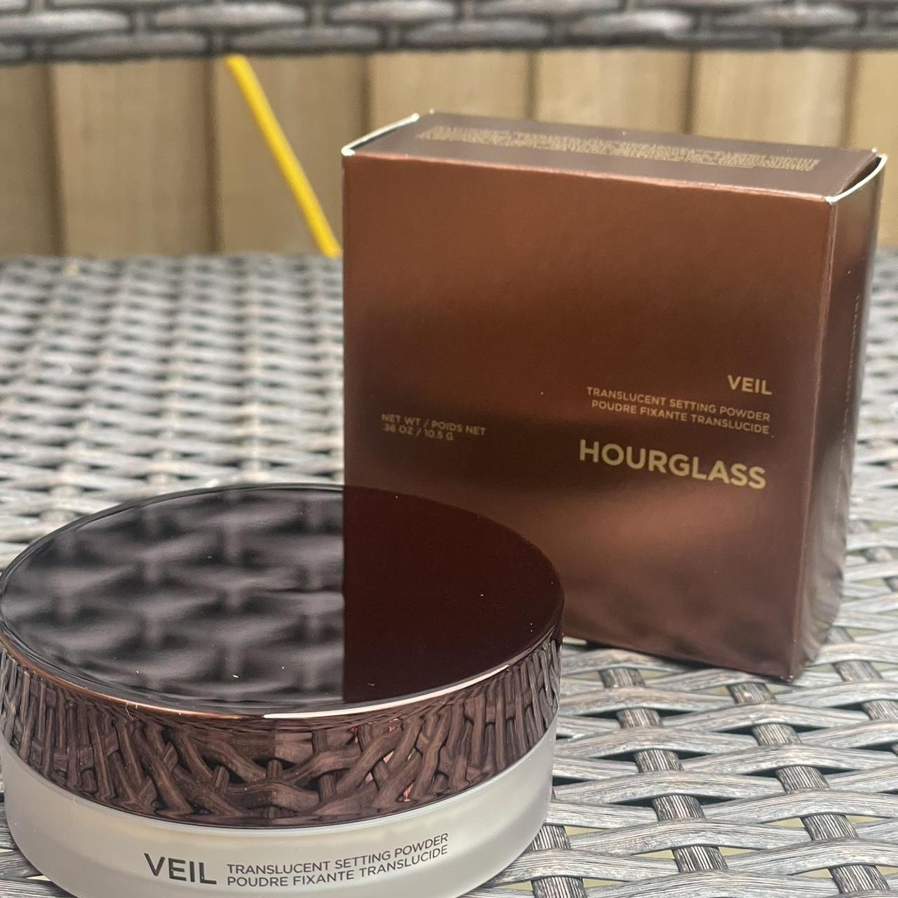 HOURGLASS Veil Translucent Setting Powder 10.5g New... - Depop
