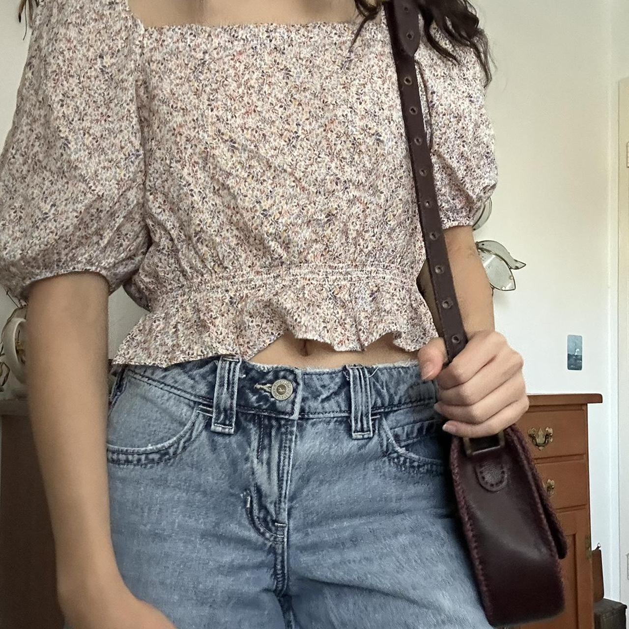 Floral flowy top #floraltop #cutetops #puffsleeve | Depop