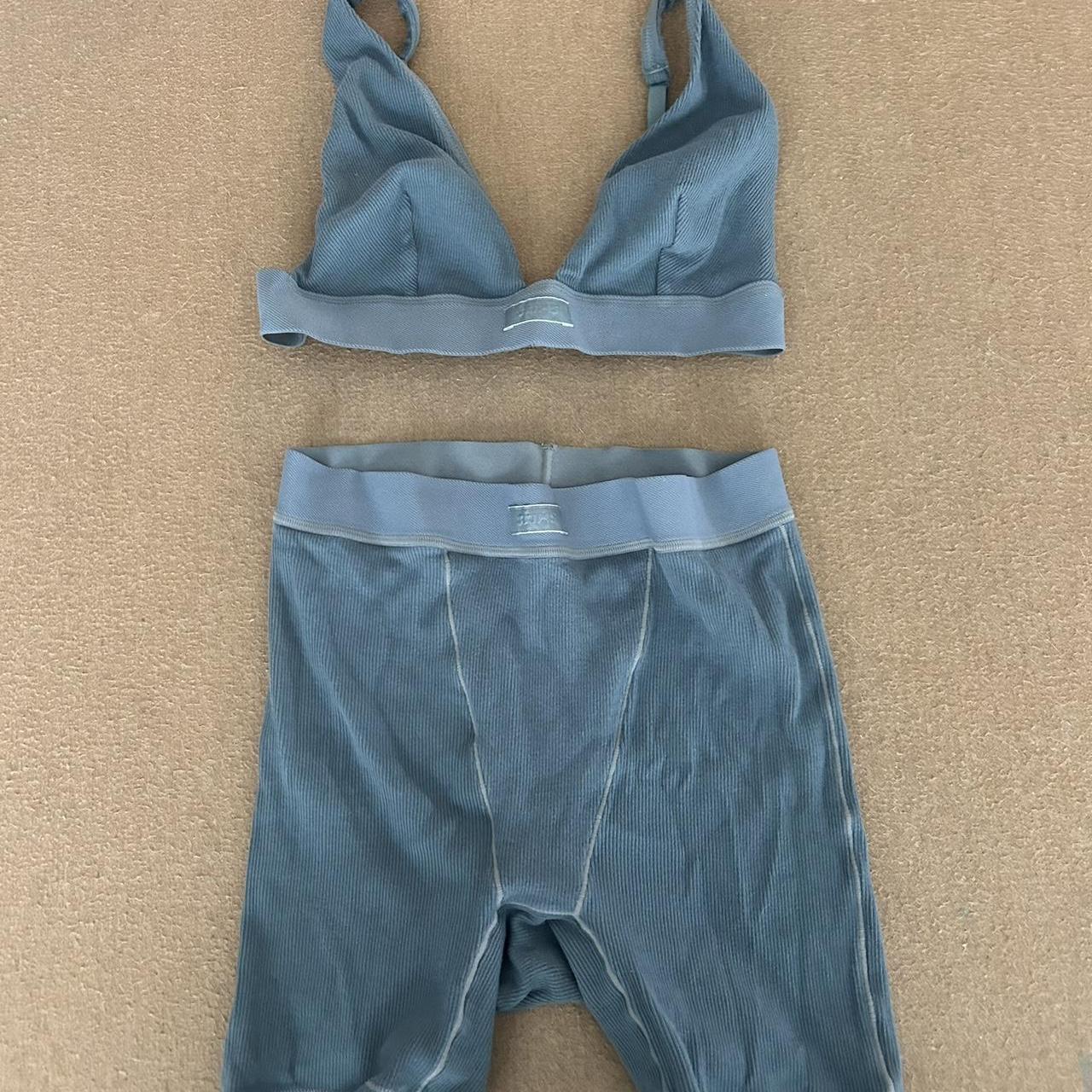 Size small navy skims set Small signs of wear but... | Depop