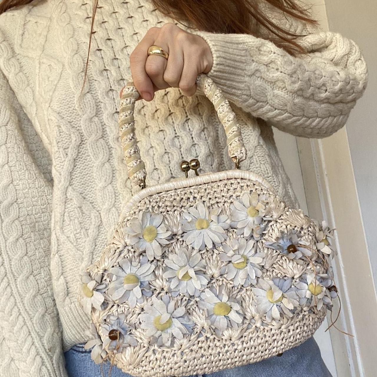 the cutest #cottagecore vintage flower purse, in... - Depop