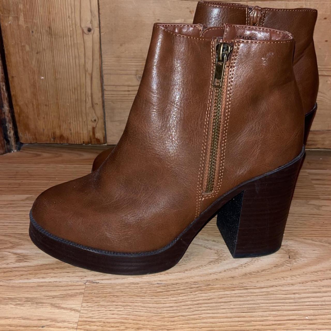 brown fake leather chunky heel boots size 5 - Depop