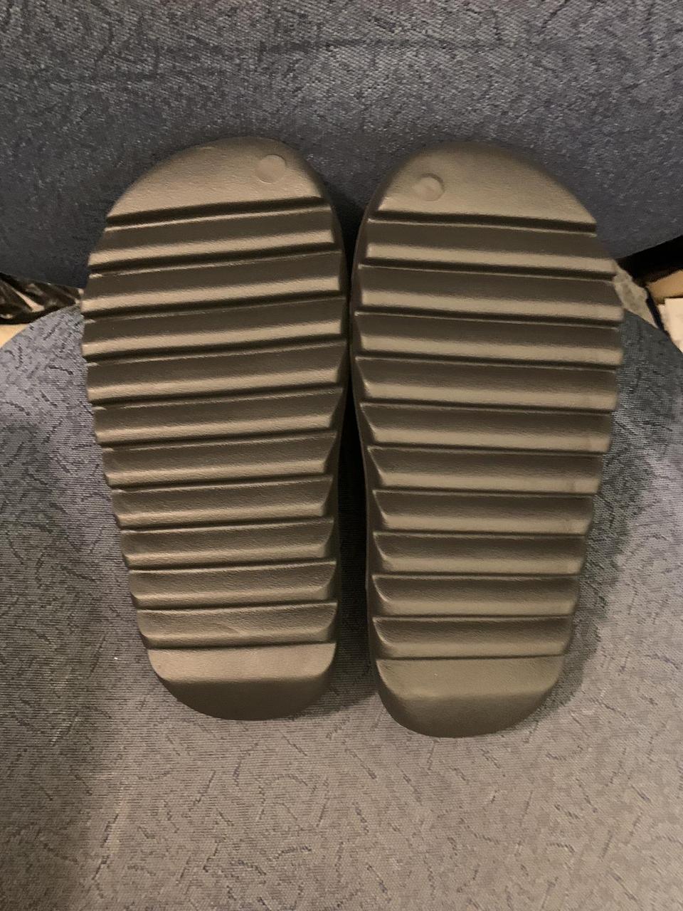 aidias Yezzy Slides - Onyx no box size: 10... - Depop