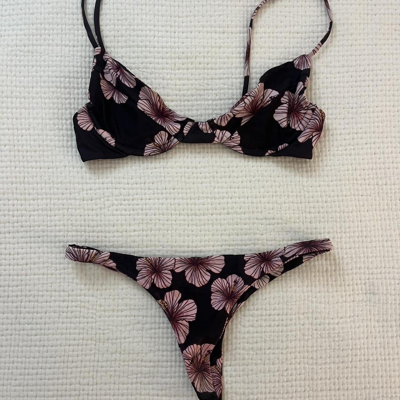 Benoa outrigger set Small shea top small tai... | Depop
