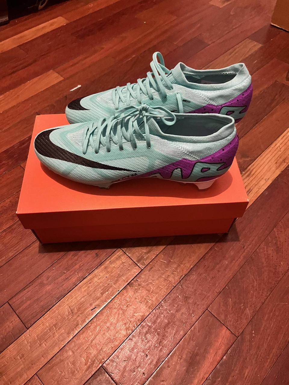 nike zoom vapor 15 pro’s never worn because size was... - Depop