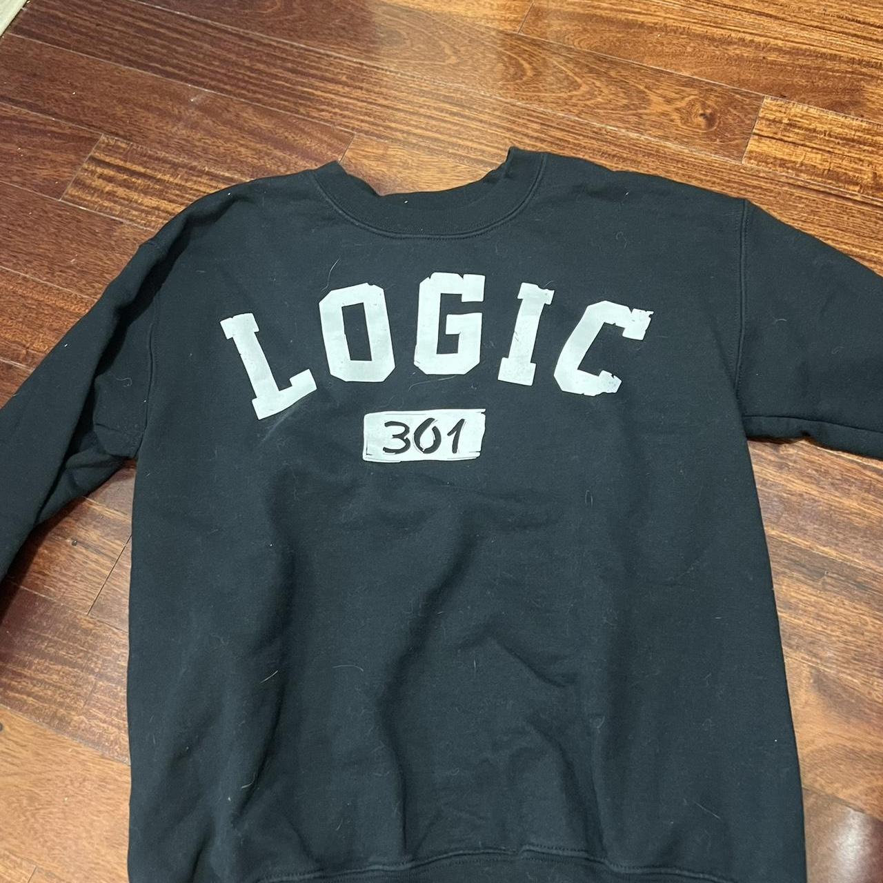 Small Logic 301 crewneck - Depop