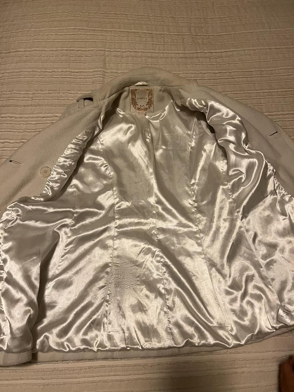 cream colored coat - Depop