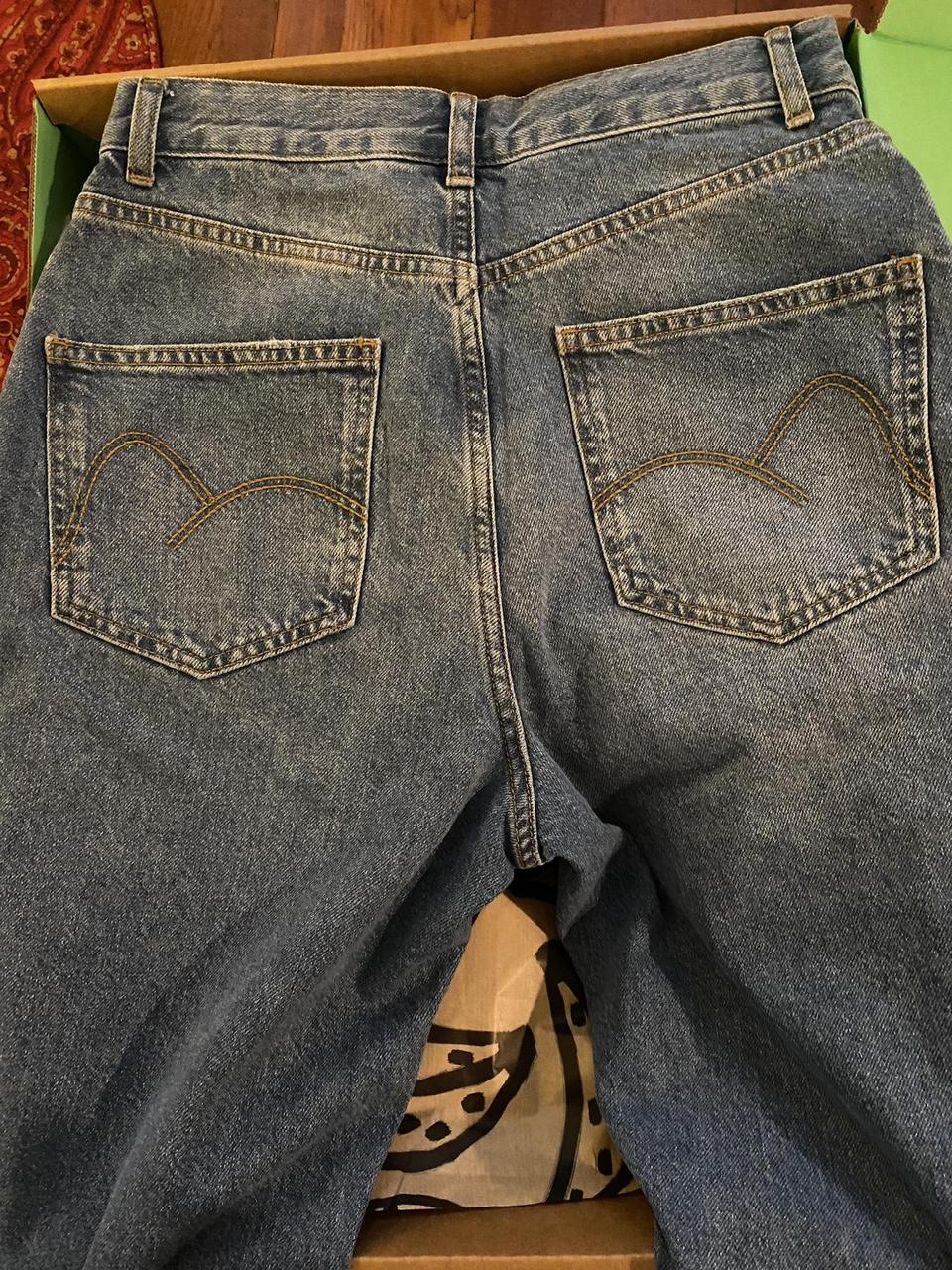 FARM RIO - light wash “carrot” denim jeans... - Depop