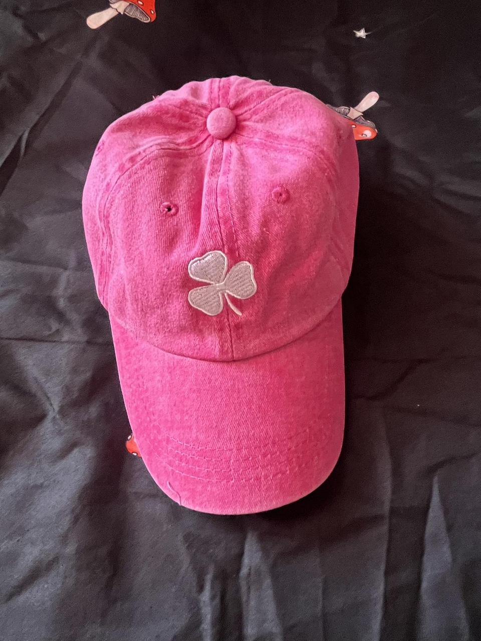 cute y2k early 2000s hat with 3leaf clover display - Depop