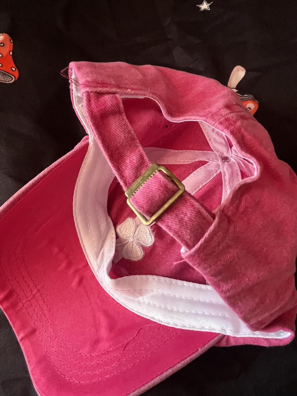 cute y2k early 2000s hat with 3leaf clover display - Depop