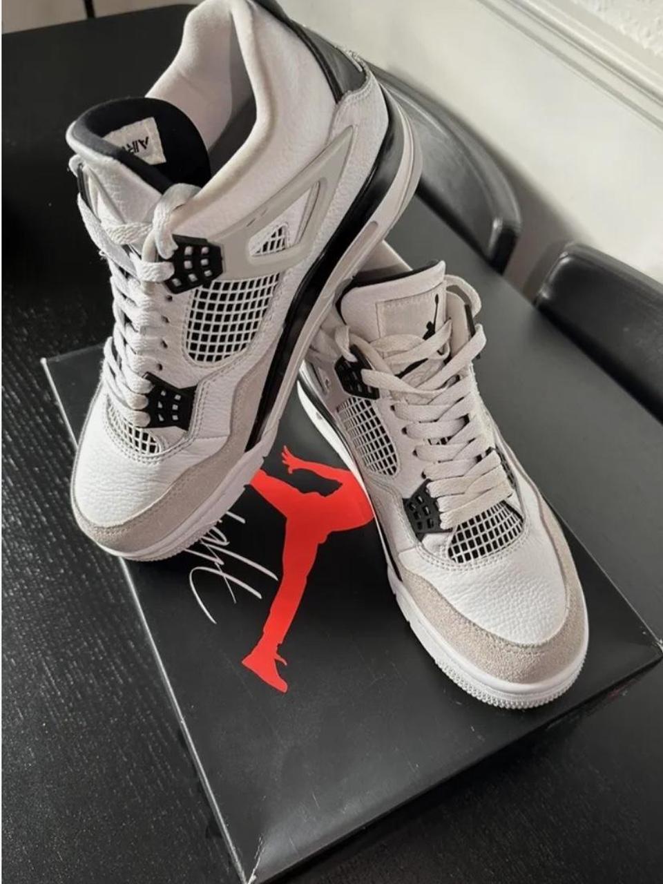 White and black Jordan 4 - Depop