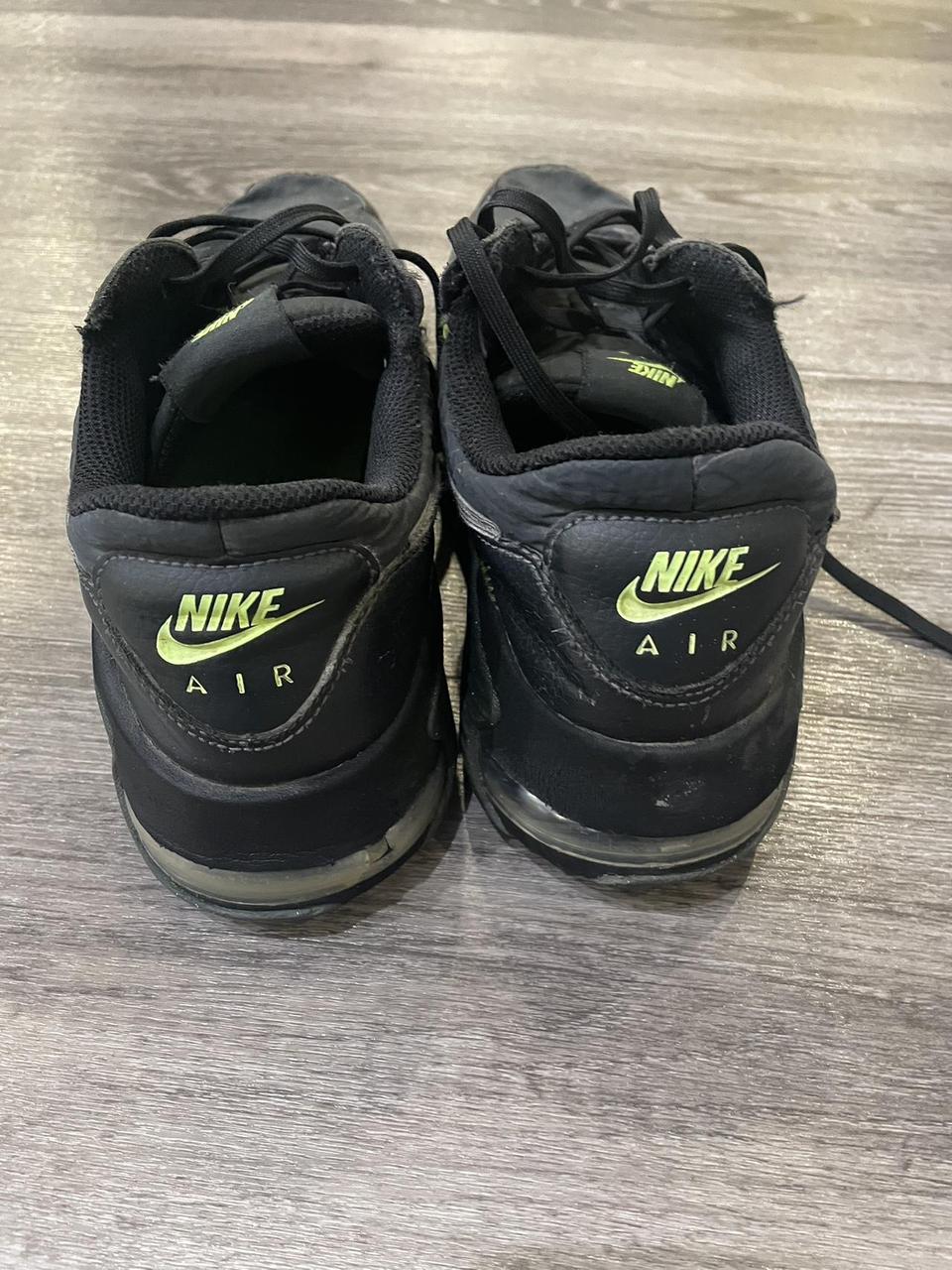 Nike air max. (small popped hole on left shoe).... - Depop