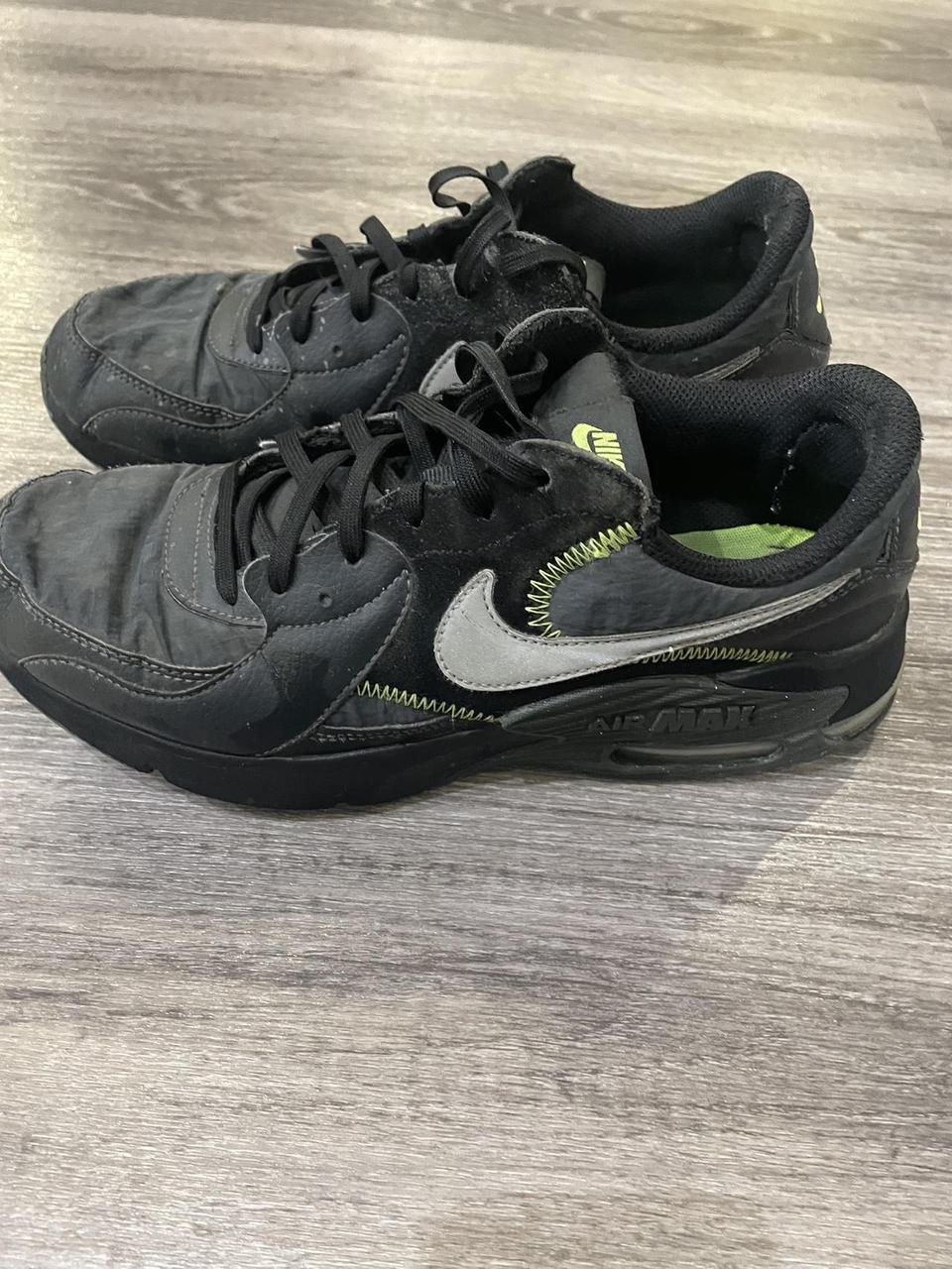 Nike air max. (small popped hole on left shoe).... - Depop