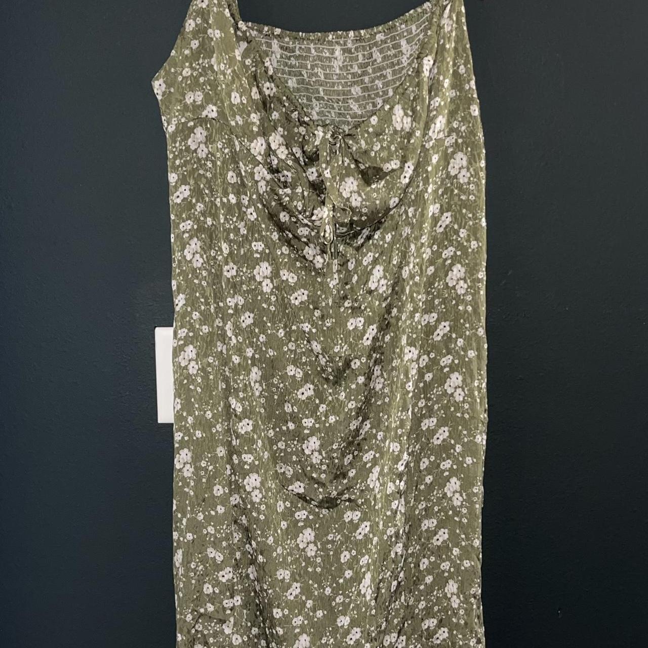 Cider 3X Green Flower Dress (kind of sheer material) - Depop