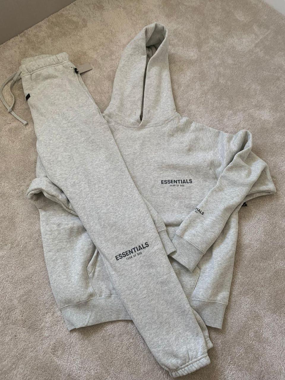 Essentials Set/ hoodie - Depop
