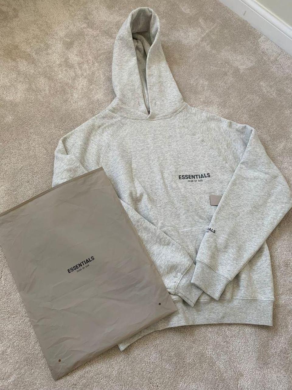 Essentials Set/ hoodie - Depop