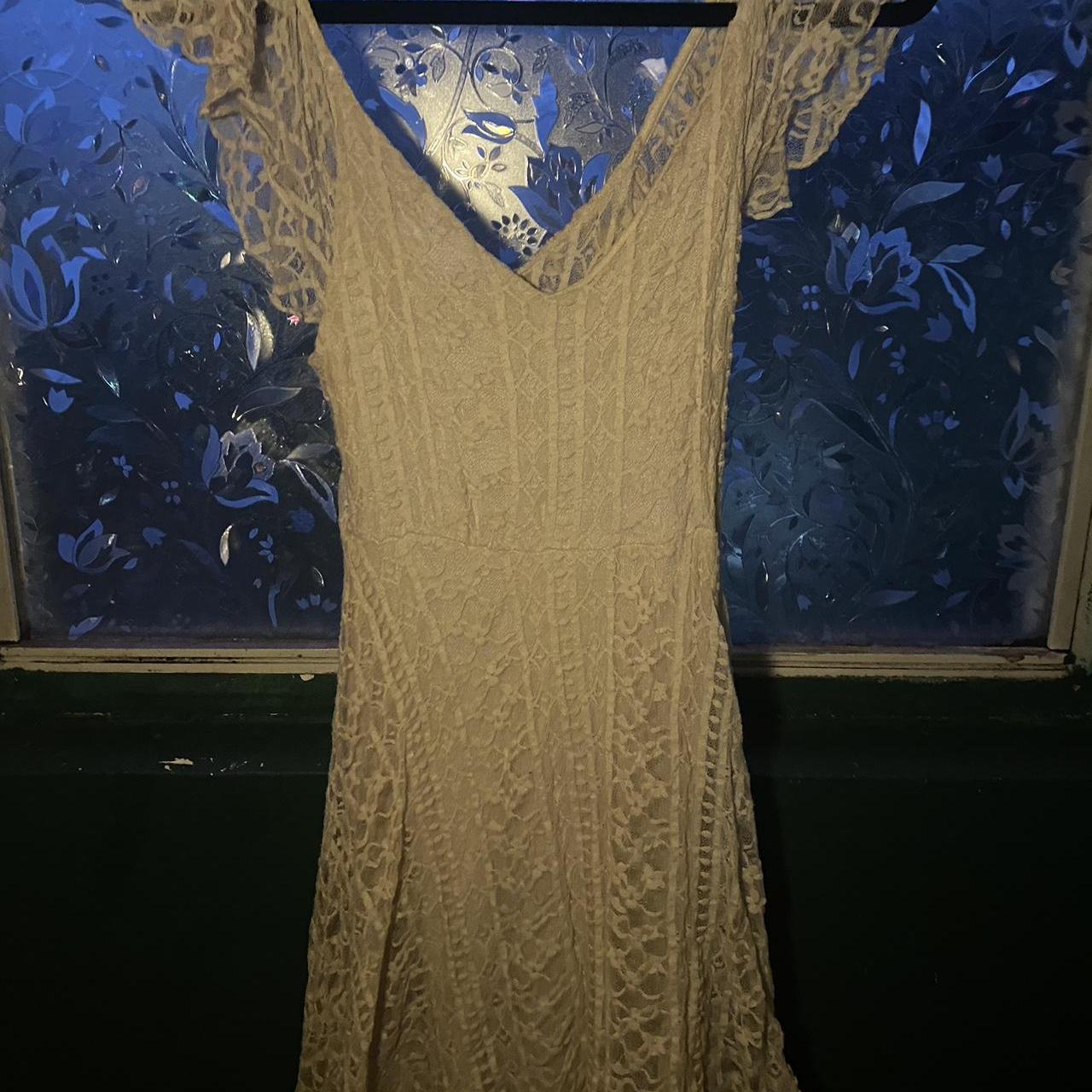 Vintage cream lace dress, cream lace in the back - Depop