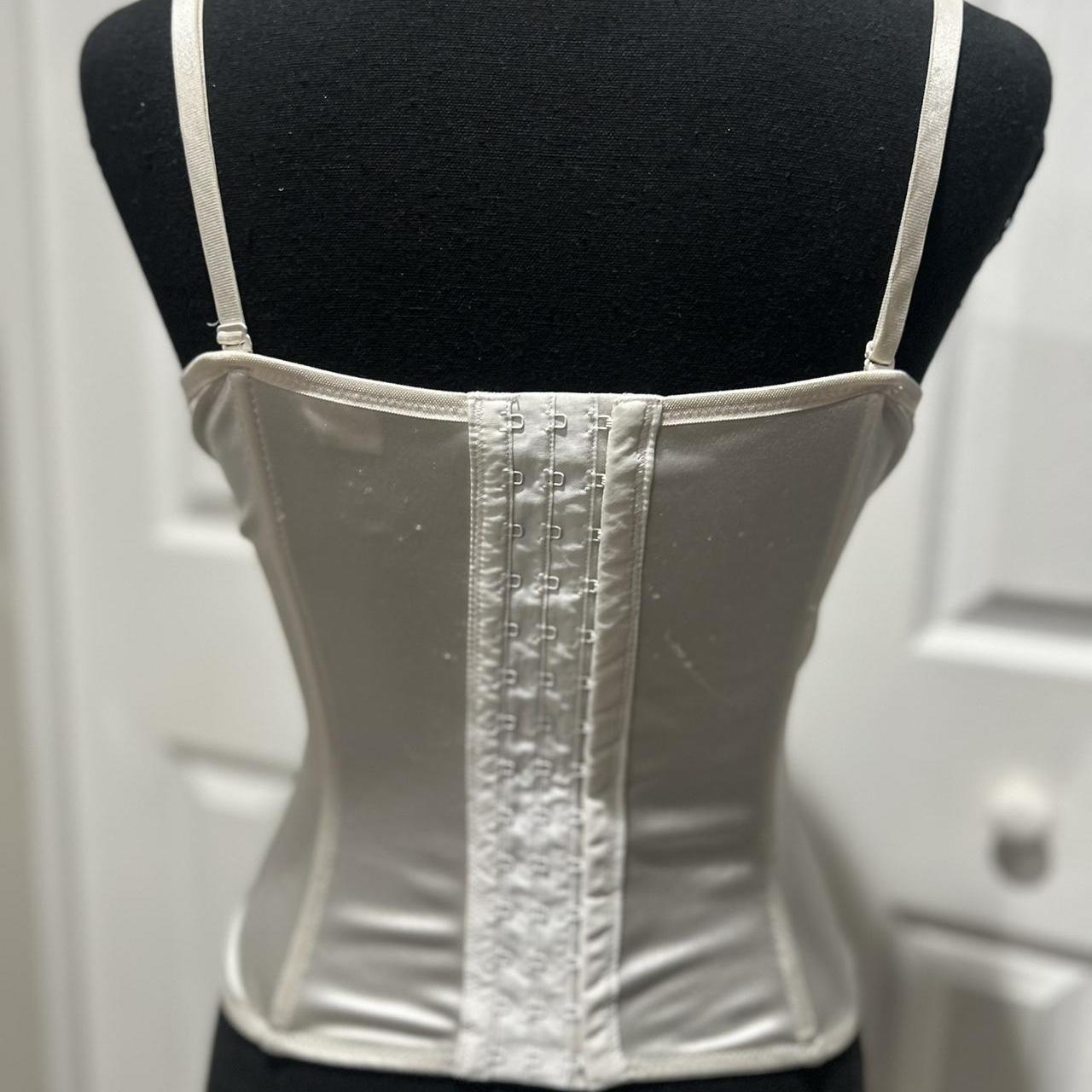 ⋮ lace front corset .ᐟ ֹ ₊ ꒱ ᯓ... | Depop