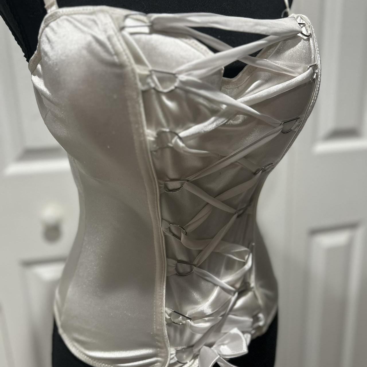 ⋮ lace front corset .ᐟ ֹ ₊ ꒱ ᯓ... | Depop