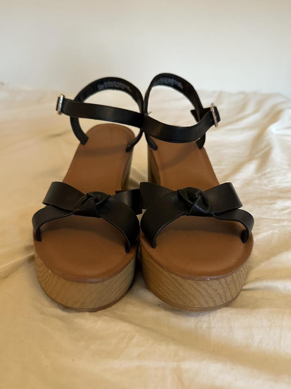 Target Universal Thread platform sandals in tan &... - Depop