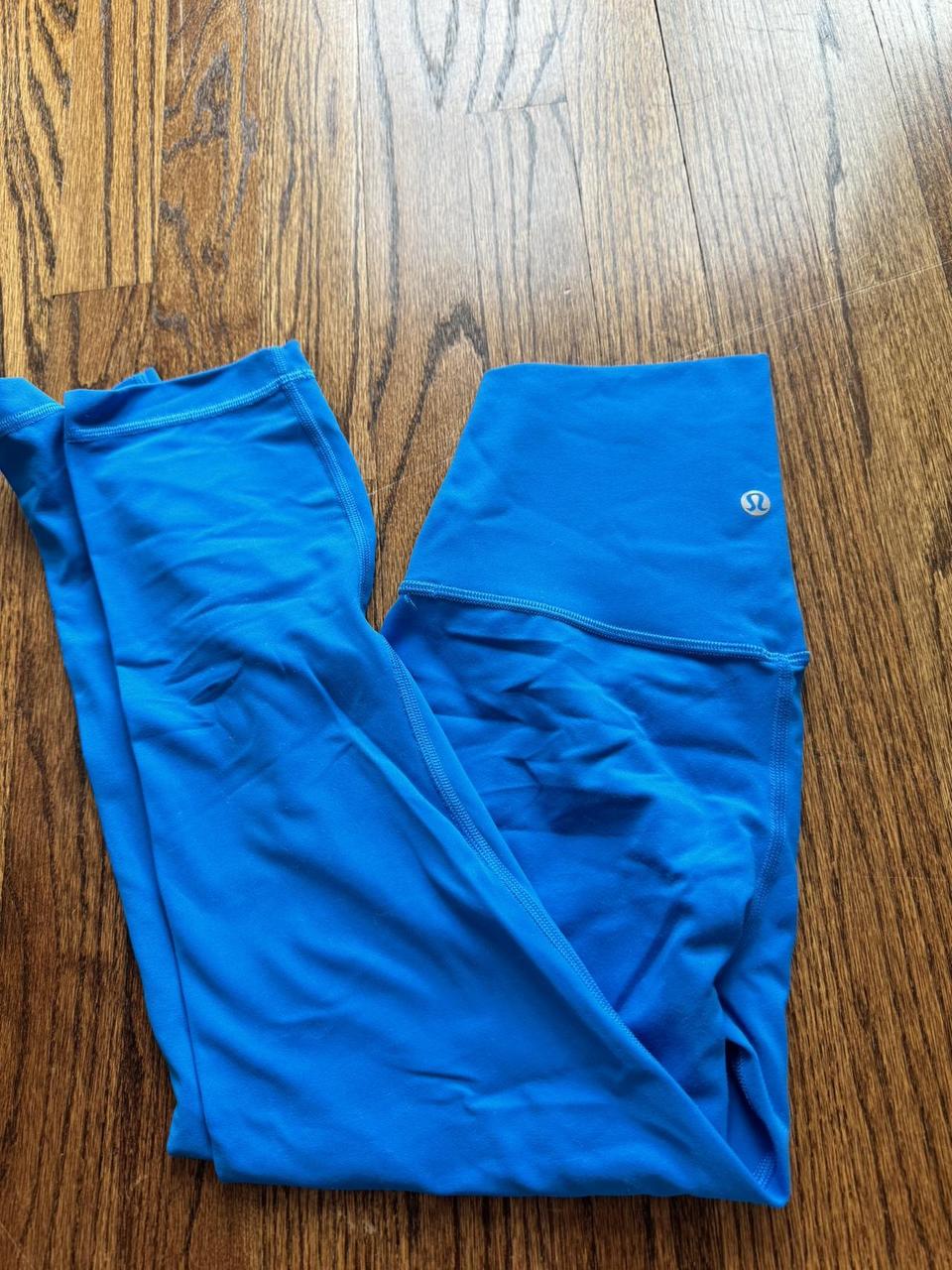 LuluLemon Poolside Leggings 21 Inseam ; Size 4 Worn... - Depop