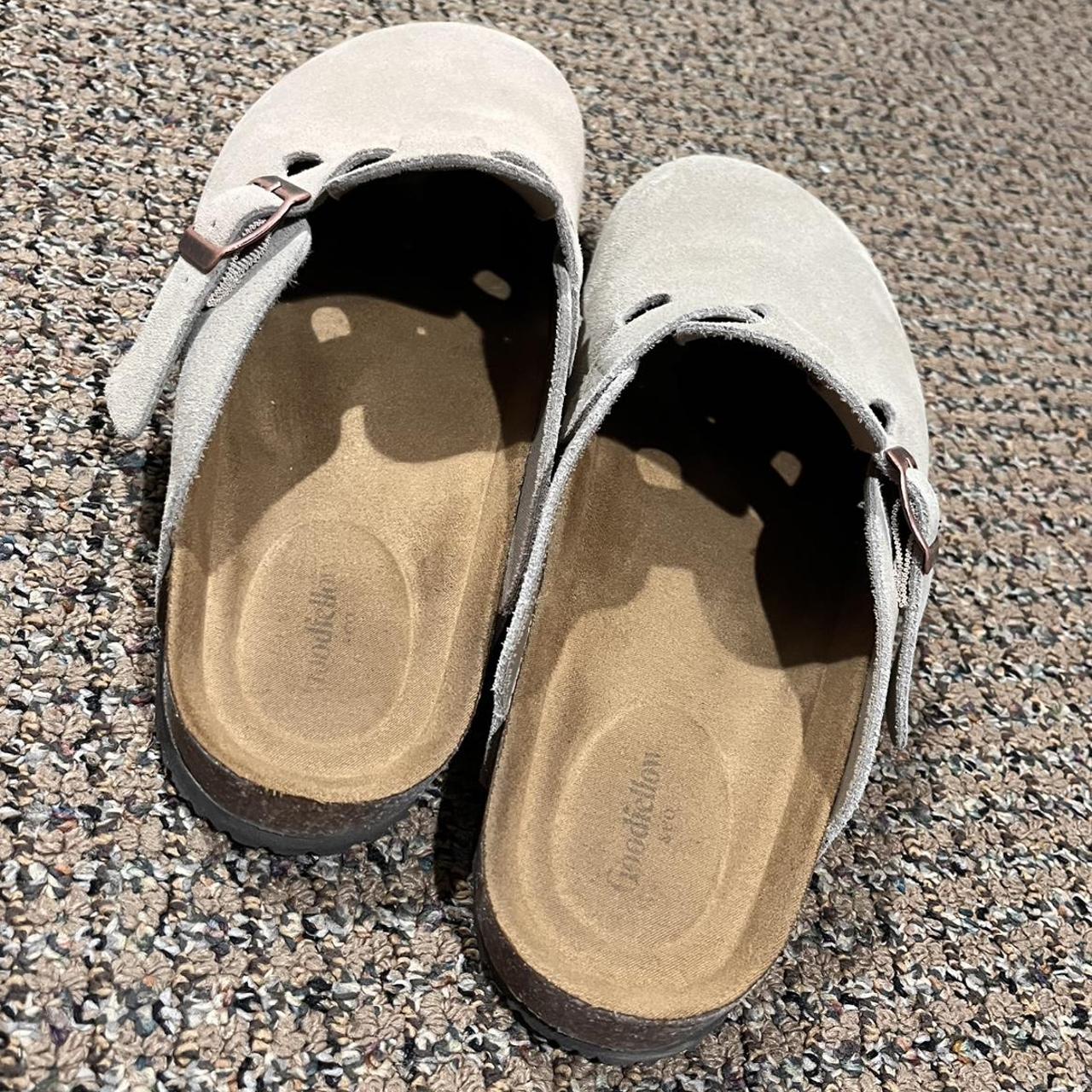 Cream/tan suede goodfellow Birkenstock clogs... | Depop