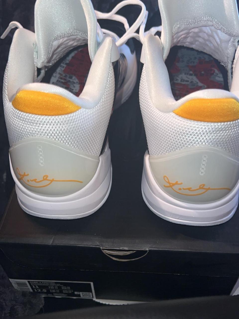 kobe 5 reverse bruce lee size 11 - Depop