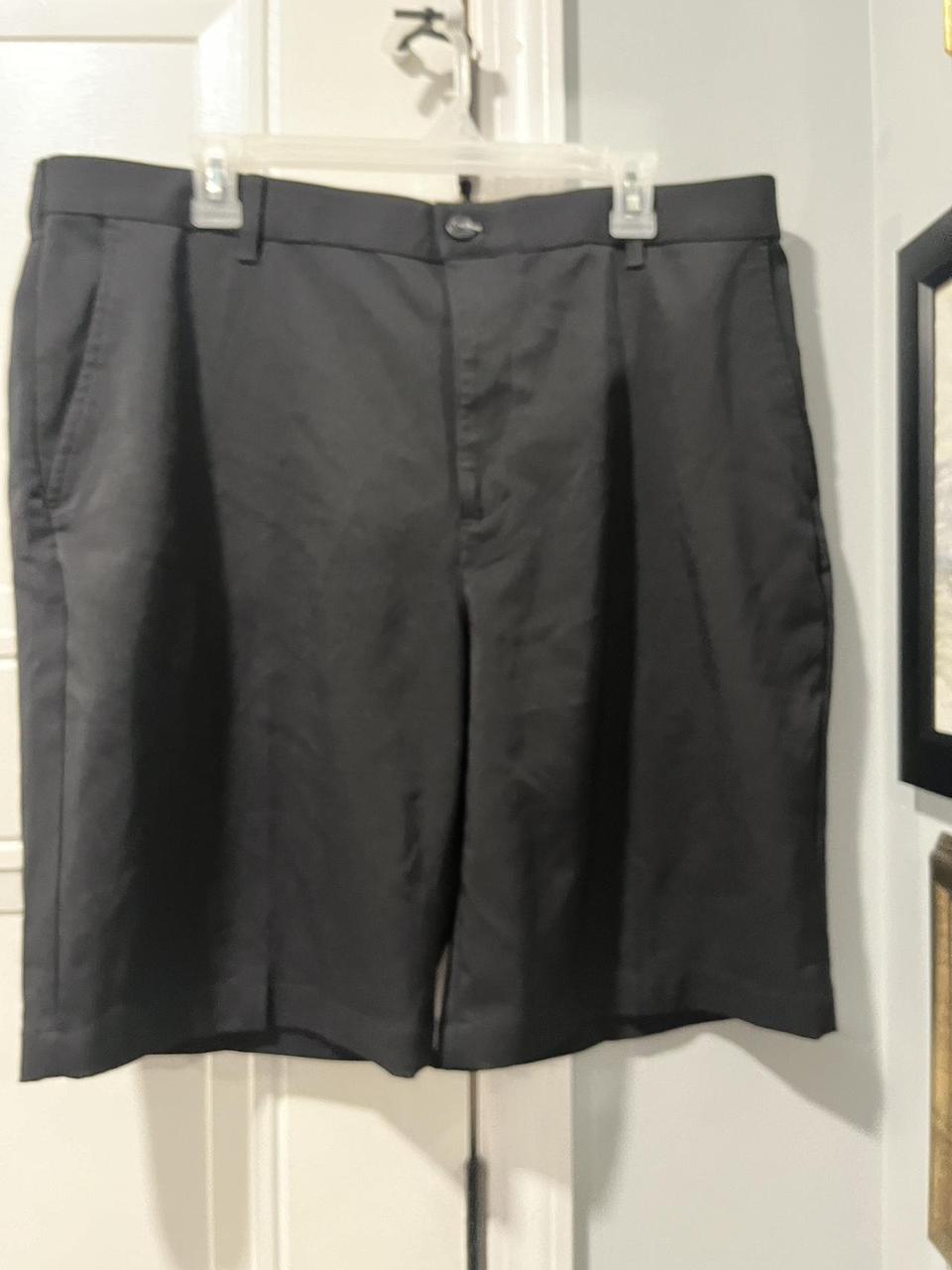 izod golf shorts - Depop