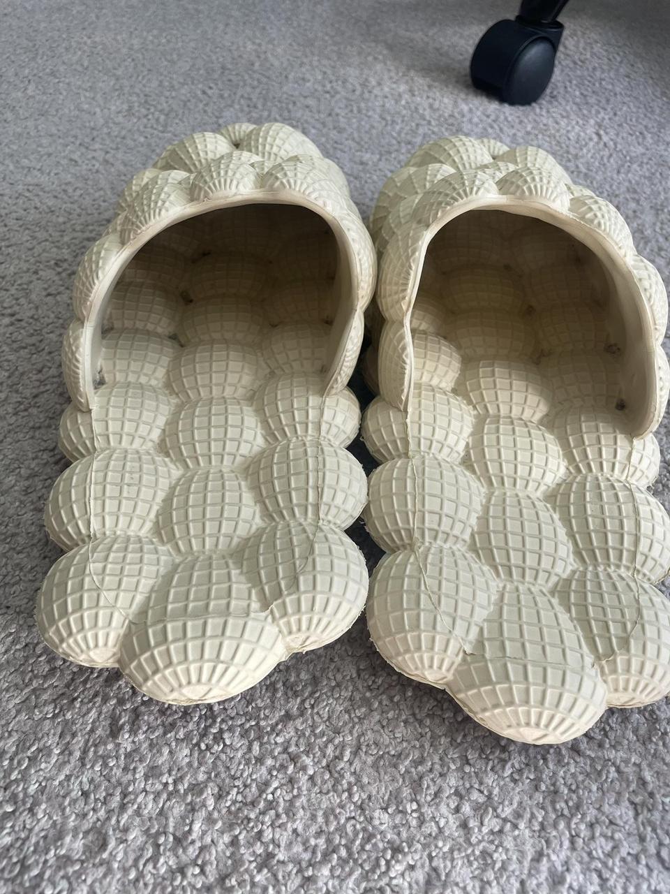 Tan bubble slides Size 10 mens - Depop