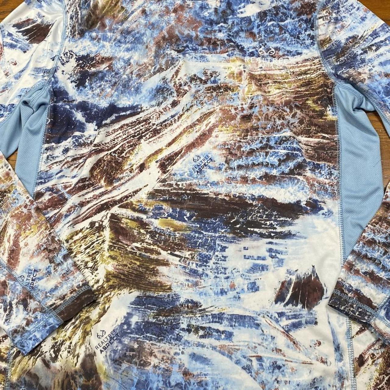 Realtree Aspect Fishing Long Sleeve Shirt Medium... | Depop